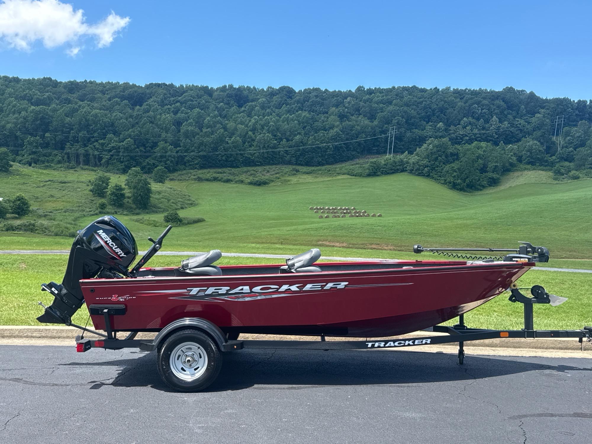 2025 TRACKER SUPER GUIDE V-16 T | Cabela's